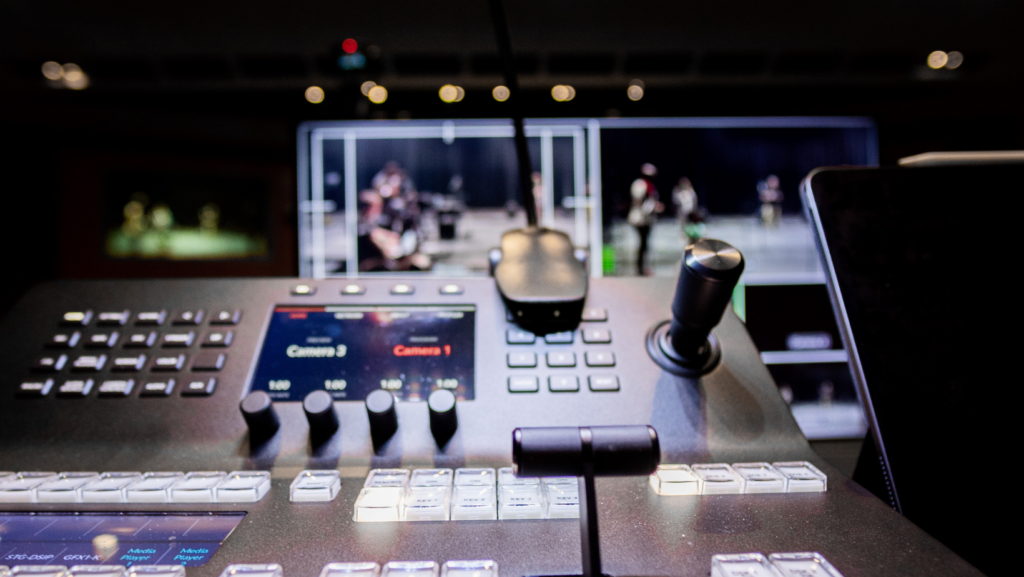 Exploring Innovative Transformations in Music Industry - sessionnotes.org